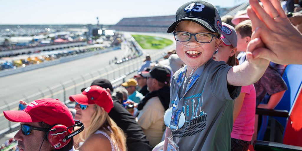 Phil Hill - Racer and Photographer. - My Life at Speed